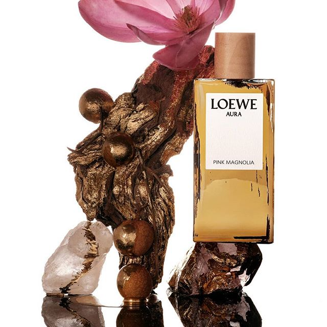 Loewe Aura Pink Magnolia - купить оригинальный парфюм в Москве, СПб по ...